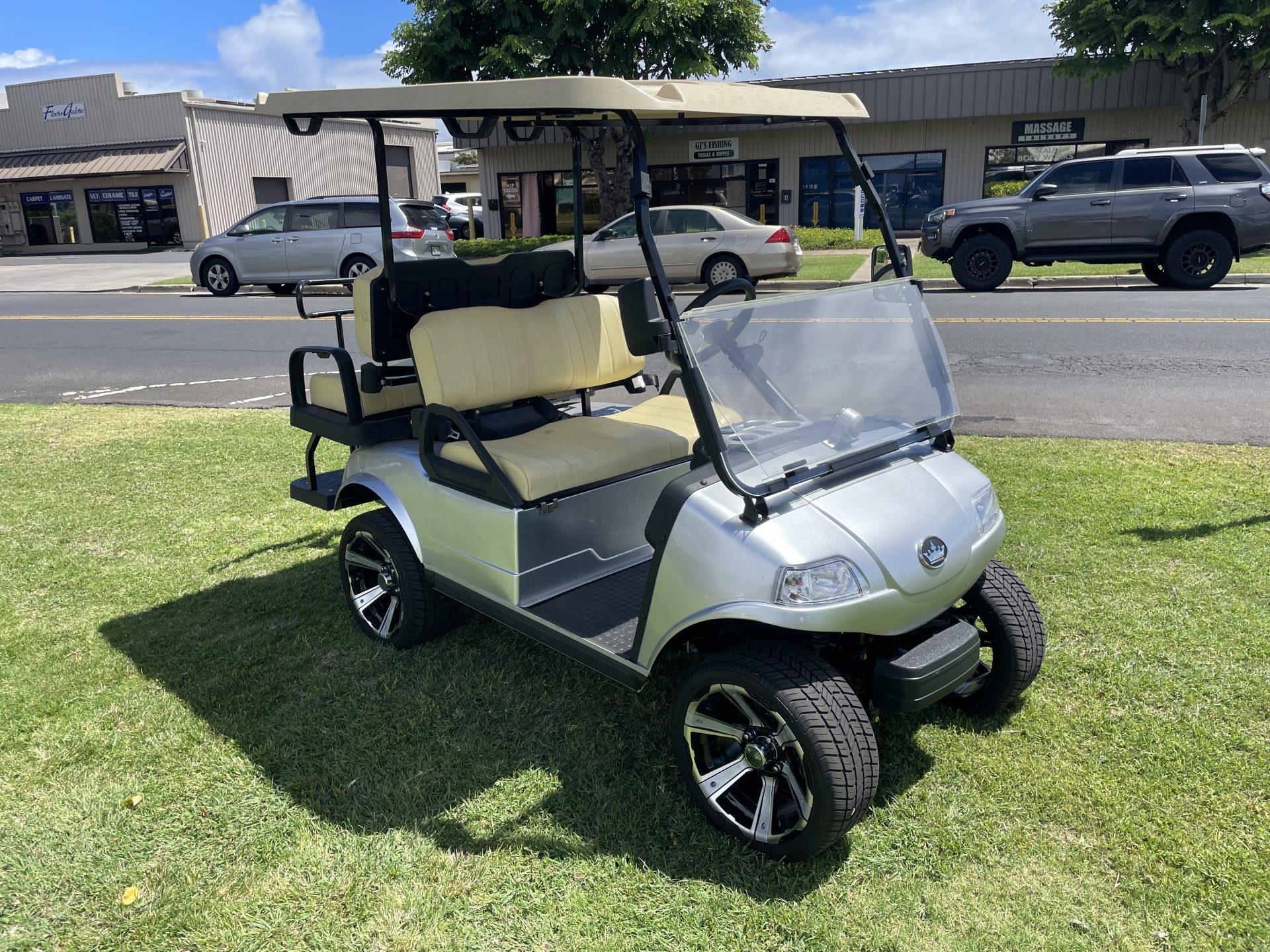 2021 Evolution Classic 4 AC 60ah Lithium – Golf Cart Maui